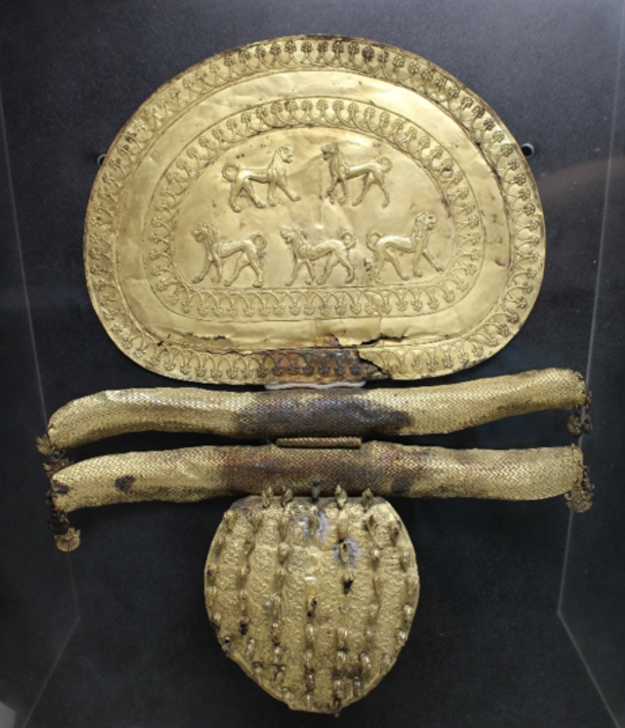 Fibula With Orientalizing Lions